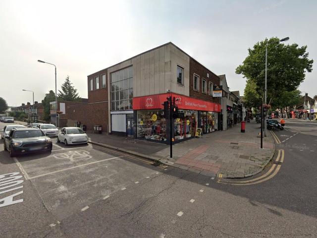 Chingford Mount Road, London E4, 2 bed flat to rent, £1,850 pcm | PrimeLocation