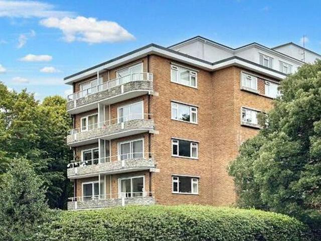 Chine Crescent, Bournemouth, 2 Bedroom Apartment