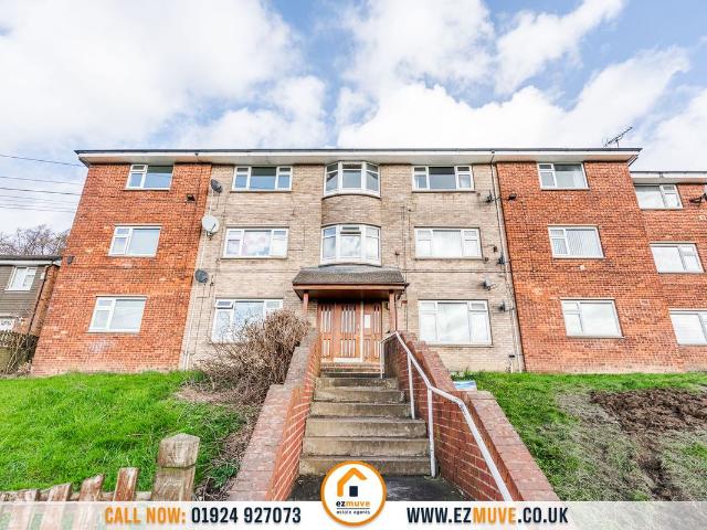 Chinewood Avenue, Batley WF17, 2 bed flat to rent, £775 pcm | PrimeLocation