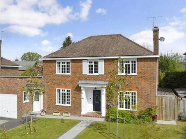 Chinthurst Park, Shalford, 4 Bedroom Detached