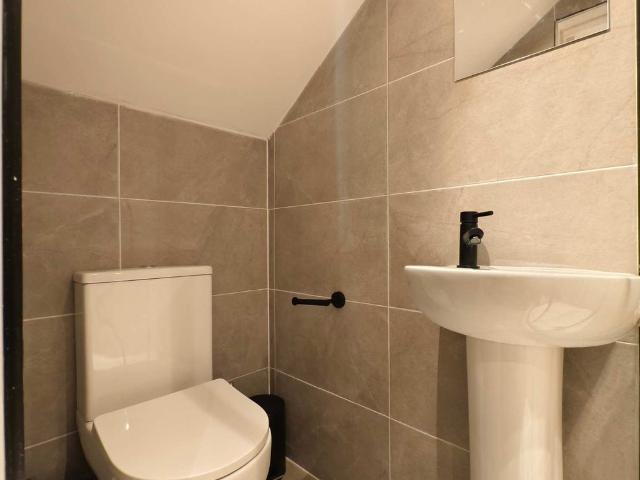 chipka house ROOM 1