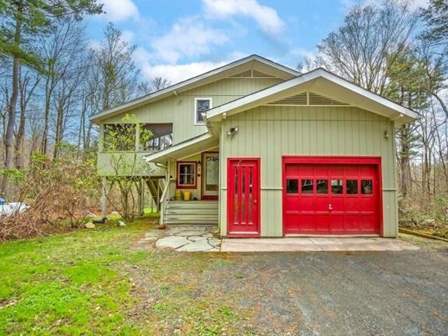 Chipmunk Xing, Tolland, Home For Sale