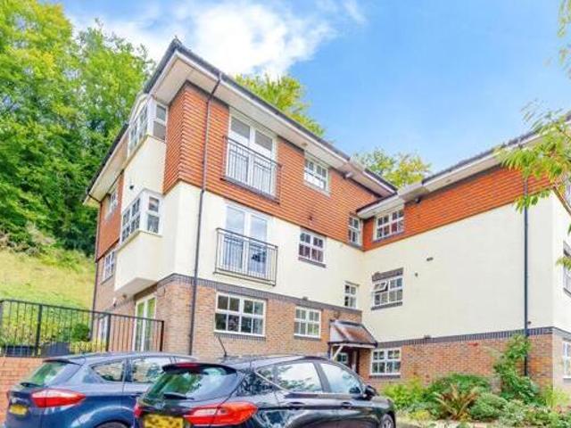 Chipstead, Hazel Way, Coulsdon, 2 Bedroom Flat