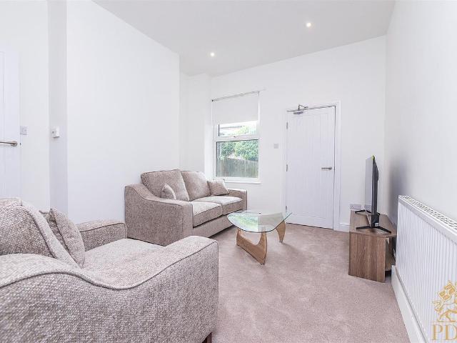 Chippendale Street, Nottingham NG7, 3 bed terraced house to rent, £1,300 pcm | PrimeLocation