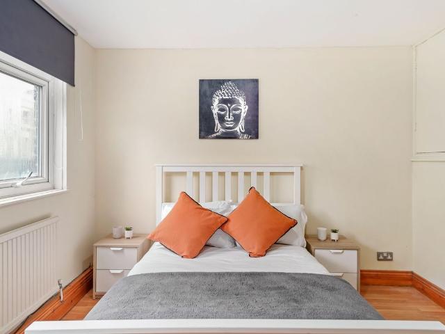 Chippenham Road, London W9, Room to rent, £1,400 pcm | PrimeLocation