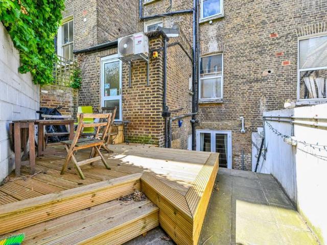 Chippenham Road, Maida Vale, London, W9 3 bed flat to rent £4,500 pcm £1,038 pw