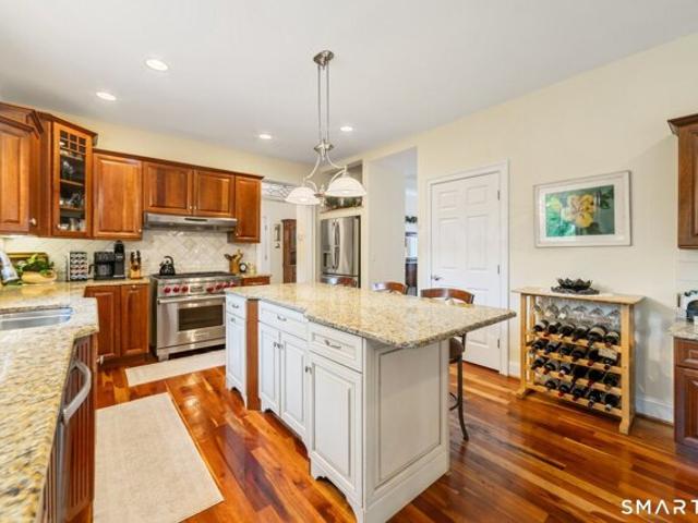 Chippenwood Ln, Bristol, Home For Sale
