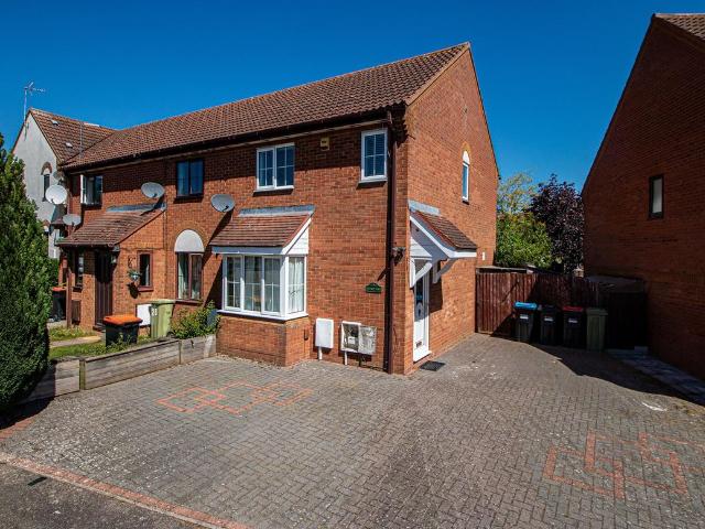 Chipping Vale, Emerson Valley, Milton Keynes MK4, 3 bed semi detached house to rent, £1,650 pcm | PrimeLocation