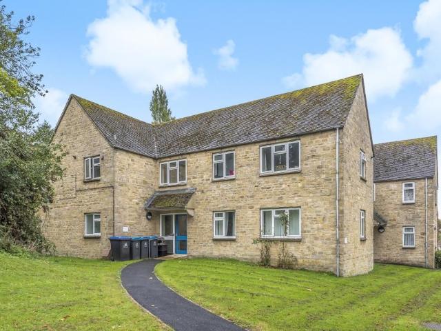 Chipping Norton, Oxfordshire OX7, 1 bed flat to rent, £750 pcm | PrimeLocation