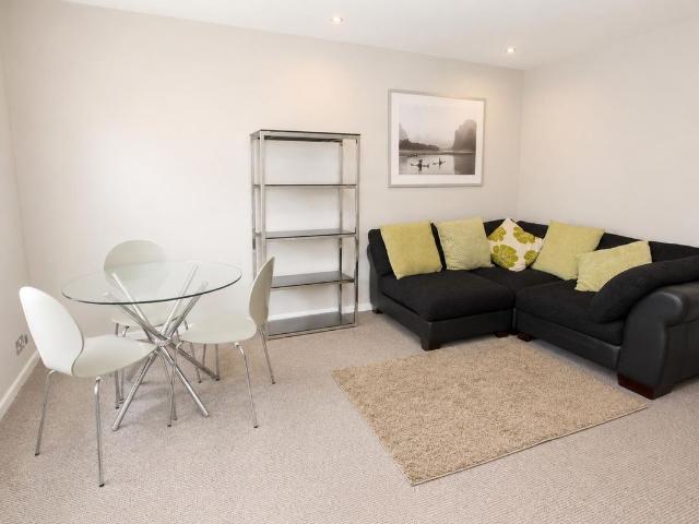 Chippindale House Navigation Walk, Leeds LS10, 1 bed flat to rent, £975 pcm | PrimeLocation