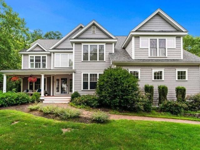Chisholm Farm Dr, Stratham, Home For Sale