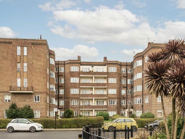 Chiswick Village, Chiswick Village W4, 4 bed flat to rent, £3,600 pcm | PrimeLocation