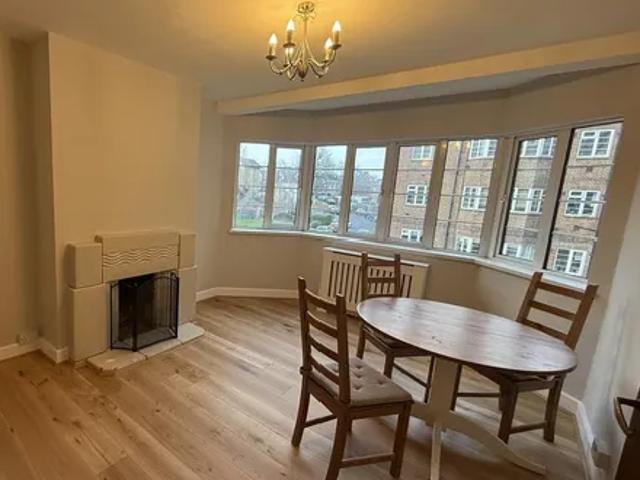 Chiswick Village, Strand on the Green, London, W4 3DG, United Kingdom | 2 bed apartment for rent #140544250 | Rentberry