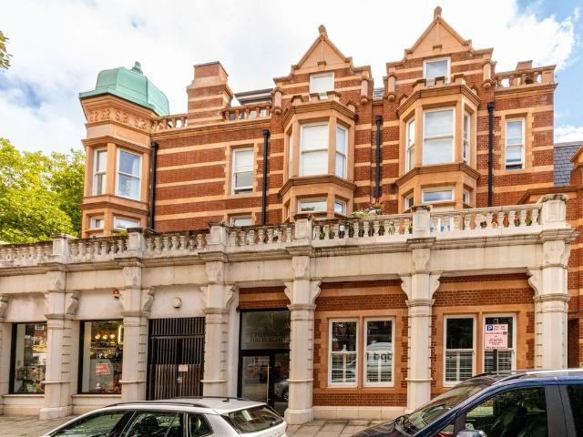 Chiswick High Road, Chiswick, London W4, 2 bed flat to rent, £2,800 pcm | PrimeLocation