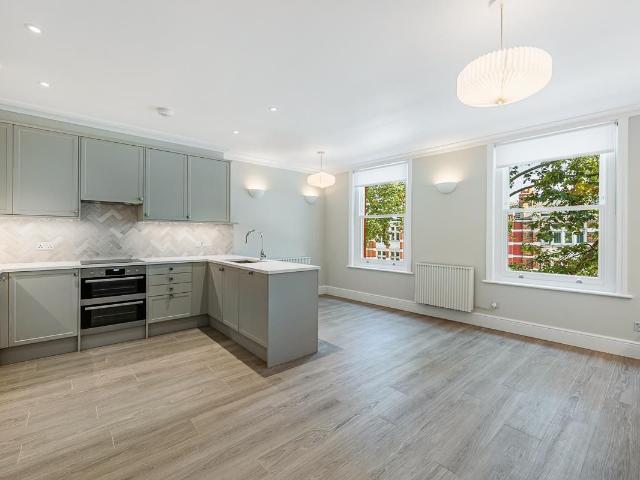 Chiswick High Road, Chiswick W4, 1 bed flat to rent, £2,500 pcm | PrimeLocation