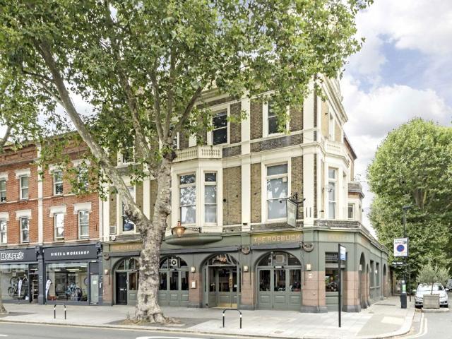 Chiswick High Road, Chiswick W4, 2 bed flat to rent, £2,650 pcm | PrimeLocation
