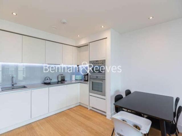 Chiswick High Road, Chiswick, W4