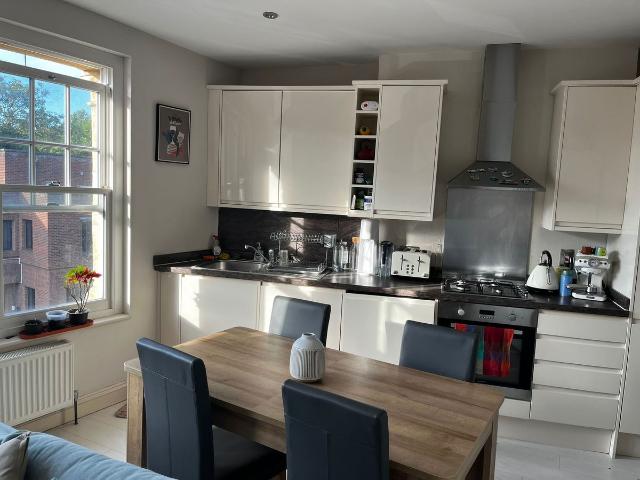 Chiswick High Road, London W4, 1 bed flat to rent, £1,700 pcm | PrimeLocation