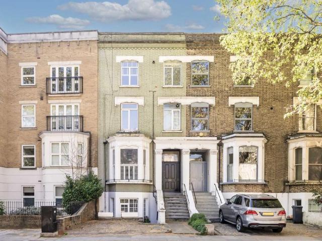 Chiswick High Road, London W4 1 bed flat to rent £1,900 pcm £438 pw
