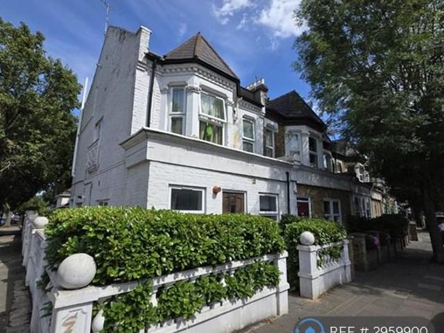 Chiswick, London, W4 2 bed flat to rent £1,995 pcm £460 pw