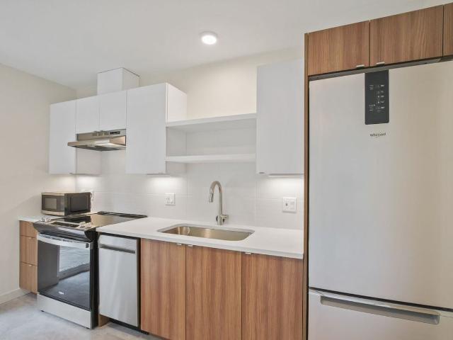 Chloe 1 Bedroom Apartment for Rent at 16 N Blandena St, Portland, OR 97217 Humboldt