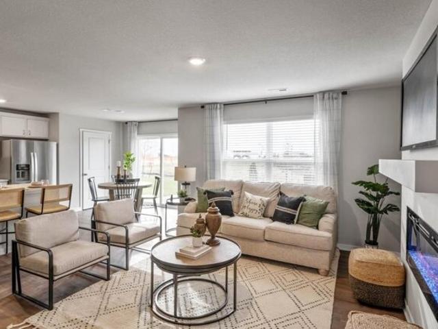 Chloe Ln, Hiawatha, Home For Sale