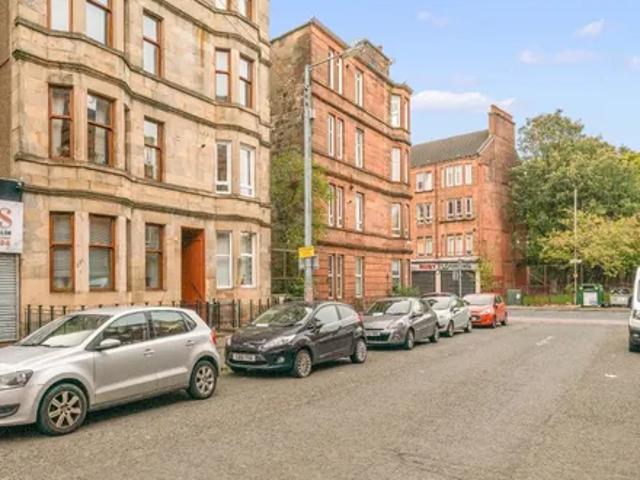 Chloe's Hair & Beauty Salon, 14 Aitken Street, Glasgow, G31 3NA, United Kingdom | 1 bed apartment for rent #167869595 | Rentberry