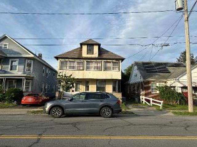 Chrisler Ave