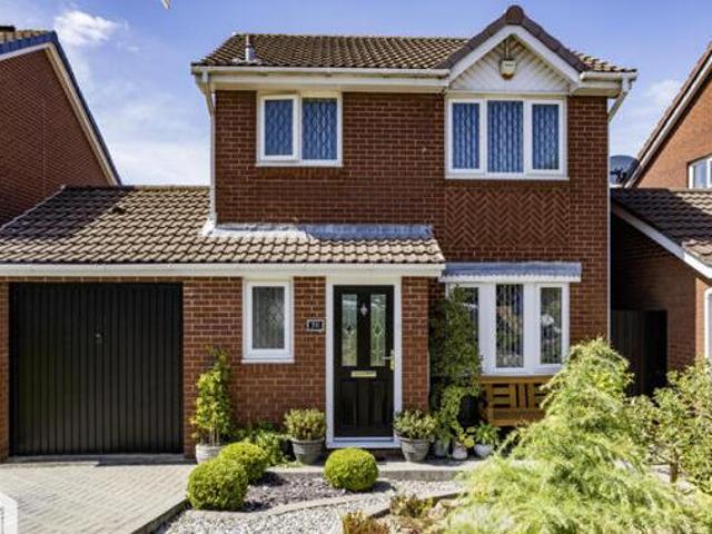 Christ Church Lane, Harwood, 4 Bedroom Detached
