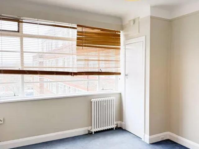 Christ the King Church, Balham High Road, London, SW17 7AW, United Kingdom | 1 bed apartment for rent #139268073 | Rentberry