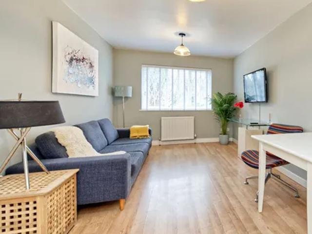 Christchurch Avenue, Brondesbury Park, London, NW6 7BA, United Kingdom | 1 bed apartment for rent #166269000 | Rentberry