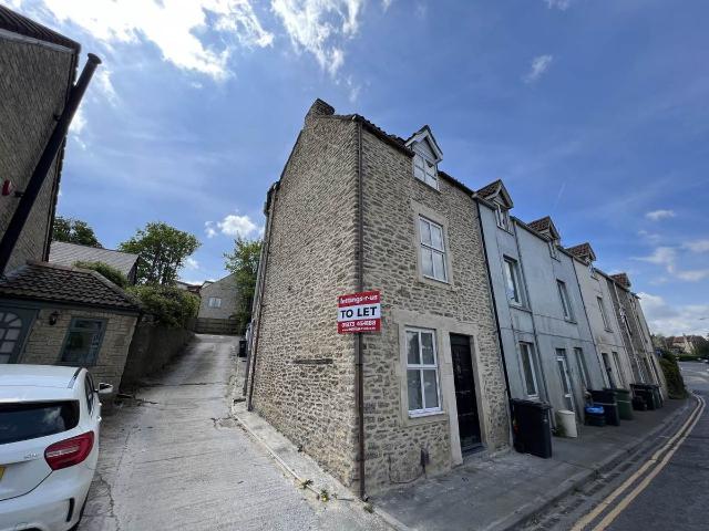 Christchurch Street East, Frome, Somerset BA11, 2 bed property to rent, £1,400 pcm | PrimeLocation