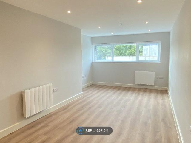Christchurch Road, Bournemouth BH1, 1 bed flat to rent, £1,150 pcm | PrimeLocation