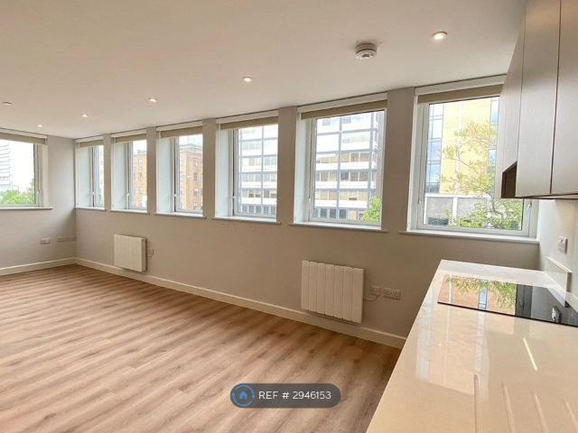 Christchurch Road, Bournemouth BH1, 2 bed flat to rent, £1,350 pcm | PrimeLocation