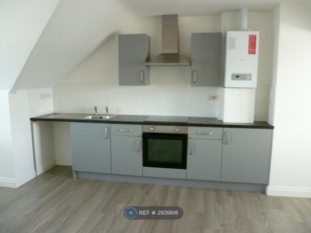 Christchurch Road, Bournemouth BH7, 2 bed flat to rent, £1,083 pcm | PrimeLocation