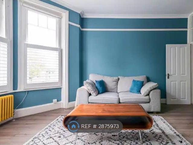 Christchurch Road, London SW2, 1 bed flat to rent, £1,700 pcm | PrimeLocation