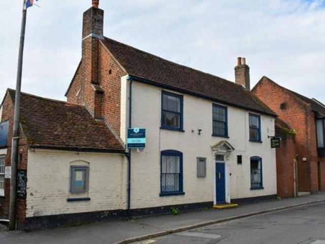 Christchurch Road, Ringwood, 3 Bedroom Semi detached