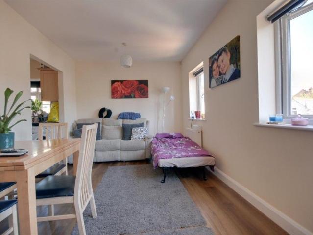 Christie Court, Watford