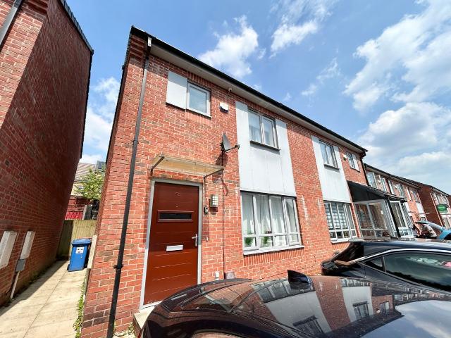 Christie Lane, Salford M7, 3 bed semi detached house to rent, £1,600 pcm | PrimeLocation