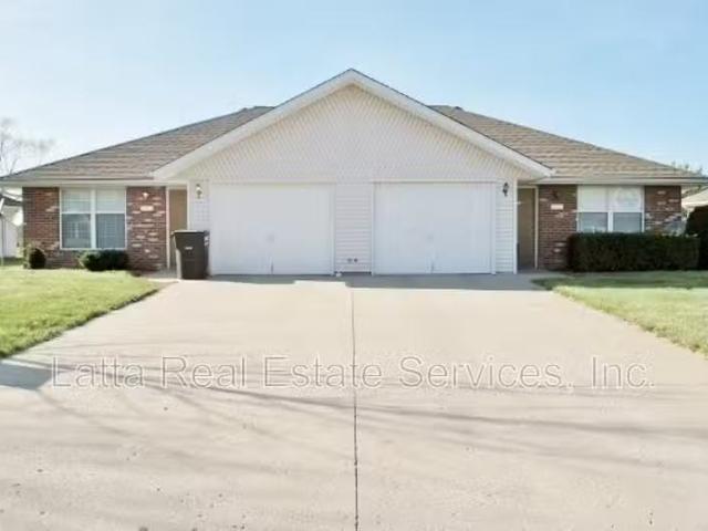 Christie Meadows 1126 Dean Dr