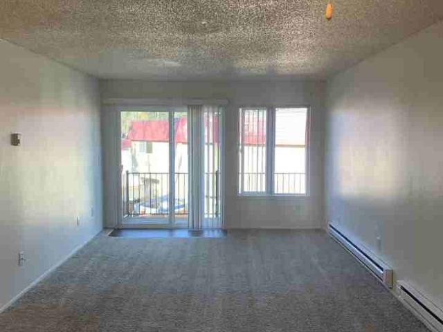 Christine Court 3 Bedroom Apartment for Rent at 2295 Se Courtney Ave, Oak Grove, OR 97222 Milwaukie Heights