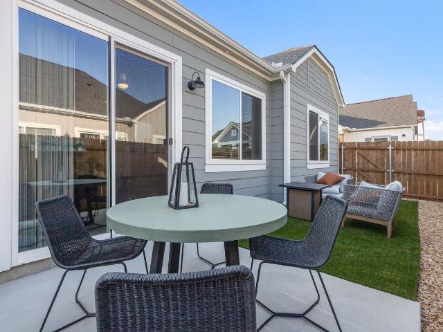 Christopher Todd Neighborhoods Elizabeth Creek 3 Bedroom Apartment for Rent at 1104 Highway 114, Justin, TX 76247