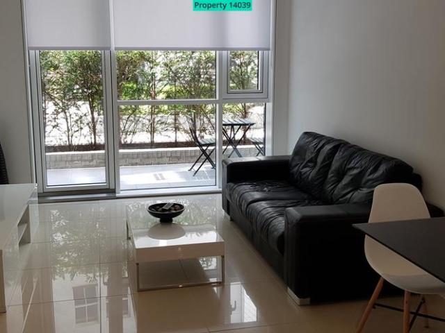 CHRISTOPHER COURT, 97 LEMAN STREET. 2 bed apartment to rent £3,450 pcm £796 pw