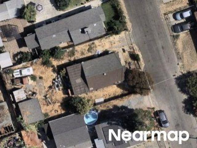 Chronicle Ave
