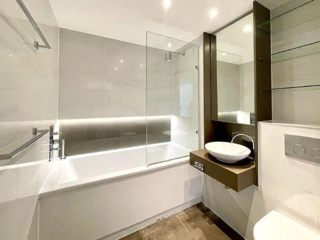 Chronicle Tower, 261B City Road, London EC1V, 1 bed flat to rent, £3,250 pcm | PrimeLocation