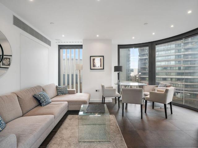 Chronicle Tower, City Road, London EC1V, 2 bed flat to rent, £4,000 pcm | PrimeLocation