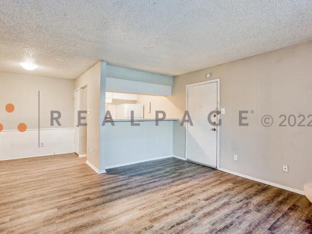 Chula Vista Apartment Homes 1 Bedroom Apartment for Rent at 1405 Elite Cir, Arlington, TX 76010