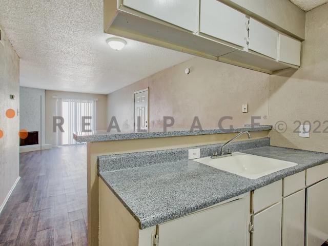 Chula Vista Apartment Homes 2 Bedroom Apartment for Rent at 1405 Elite Cir, Arlington, TX 76010