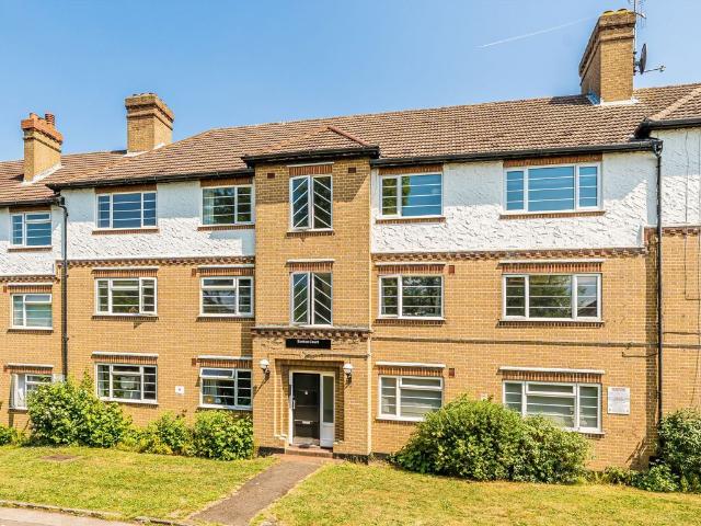 Churchview Road, Twickenham TW2, 3 bed flat to rent, £2,400 pcm | PrimeLocation