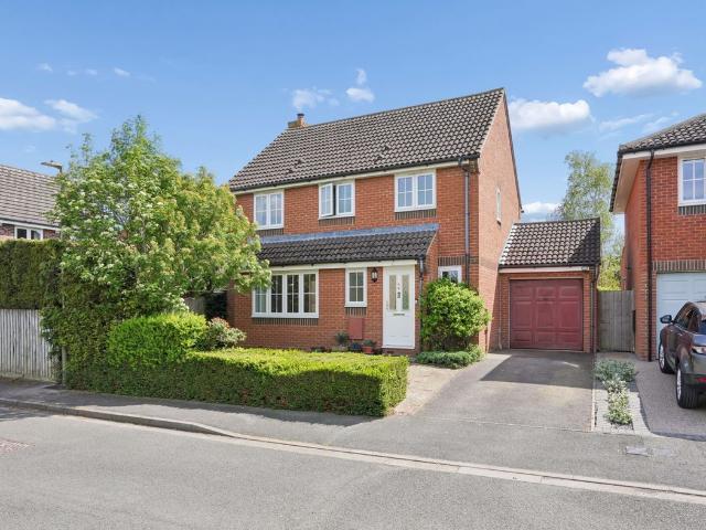 Churchward Close, Grove OX12, 4 bed detached house to rent, £2,150 pcm | PrimeLocation